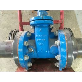 GATE VALVE MANUAL - WATTS REGULATOR - 4" - USED